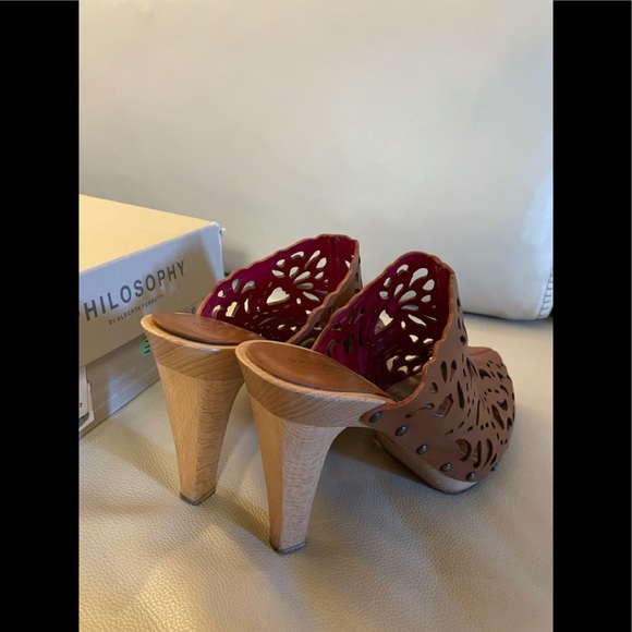 Philosophy di Alberta Ferretti | Shoes | Leather Laser Cut Out Clog ...